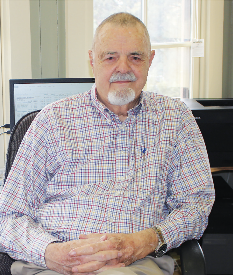 Town Manager Resigns - Patagonia Regional Times